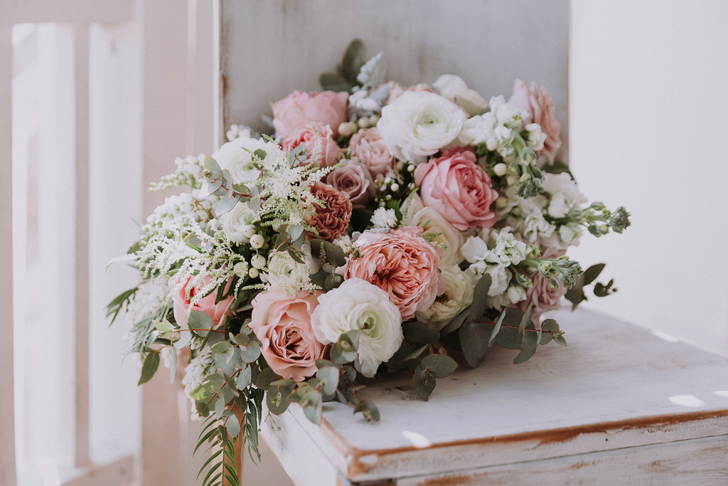 Morgan + Jen // Darclo Farm Wedding - Ivory + Rose Wedding Photography ...