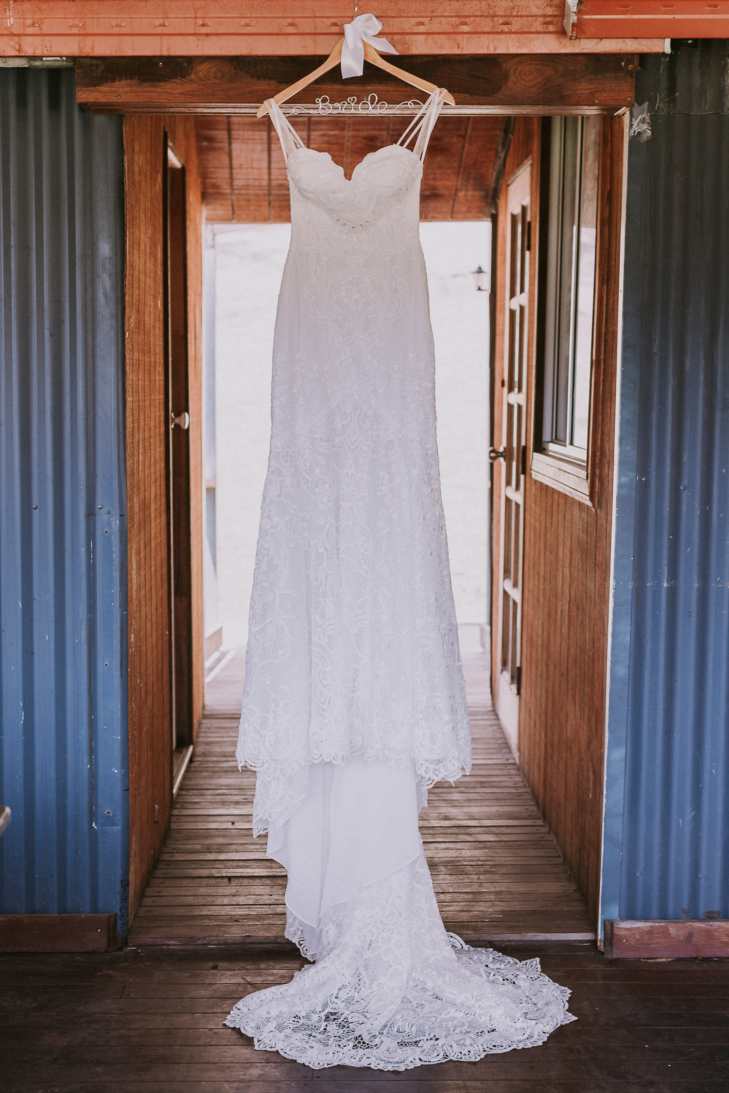 Michaela + Christopher | Gordon Country Wedding Photography - Ivory ...
