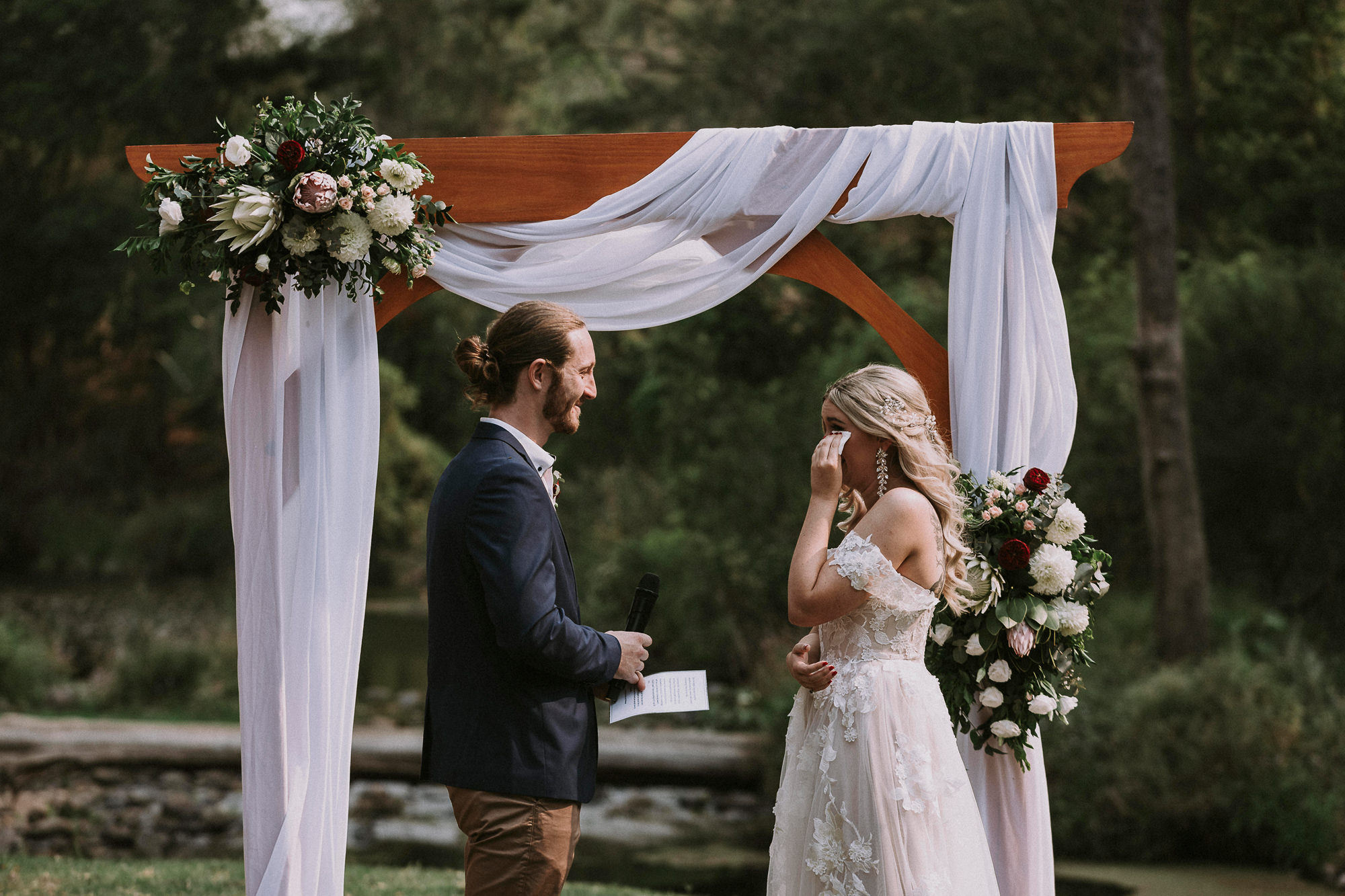 Ally + Kyal | O’Reilly’s Canungra Valley Vineyards Wedding Photography ...